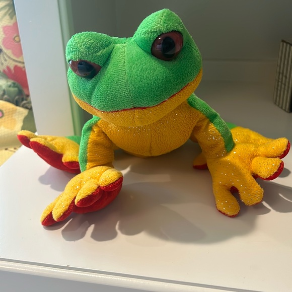 GANZ | Toys | Webkinz Tree Frog Plush | Poshmark